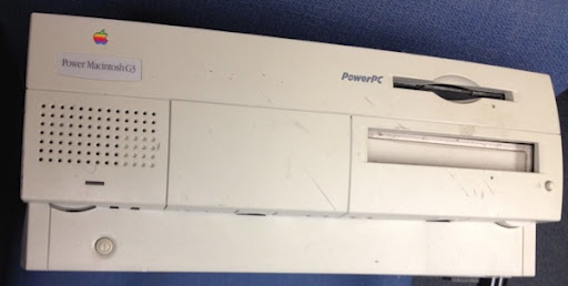 Power Mac G3 on its feet – Yesterbits